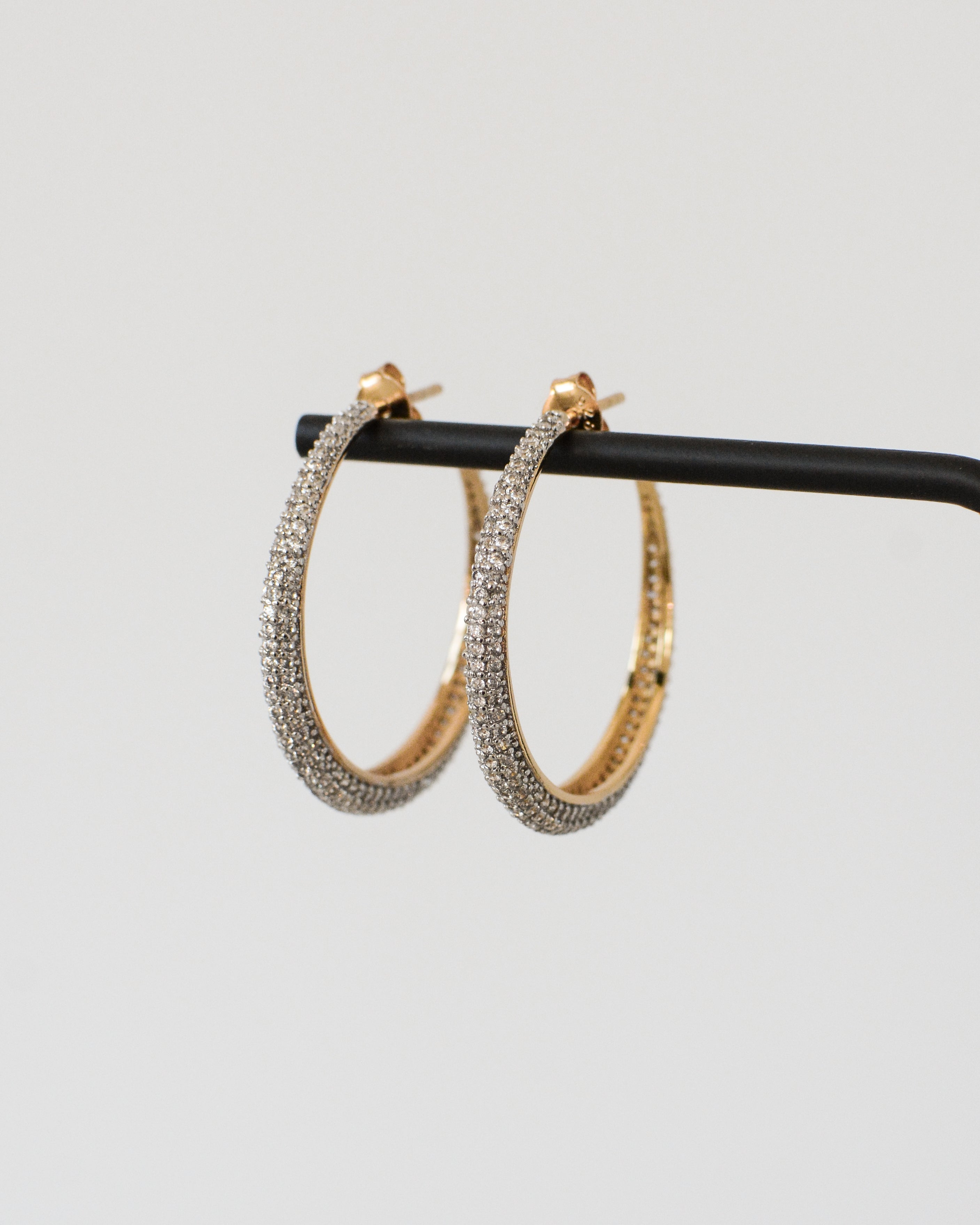 Daphne Pavé Hoop Earrings – Penelope T